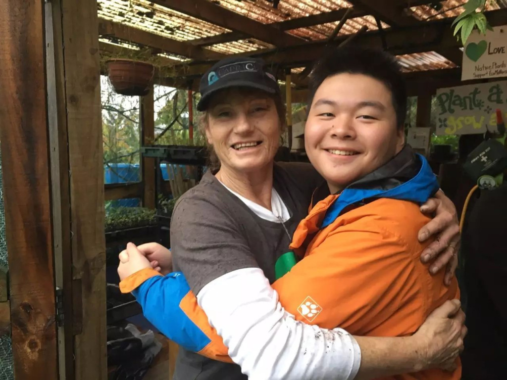 候鸟归途，雾中灯塔 - 关于我们 - 绿野教育基金会